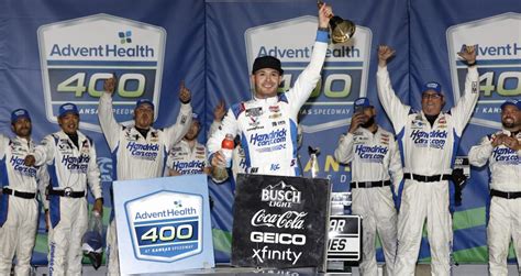 Kyle Larson Beats Chris Buescher At Kansas In Closest NASCAR Finish