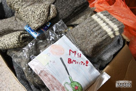В Красноармейском районе женщины без устали вяжут носки для мобилизованных
