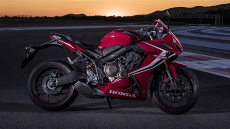 EICMA Honda CBR R Unveiled Details Specs Images DriveSpark News