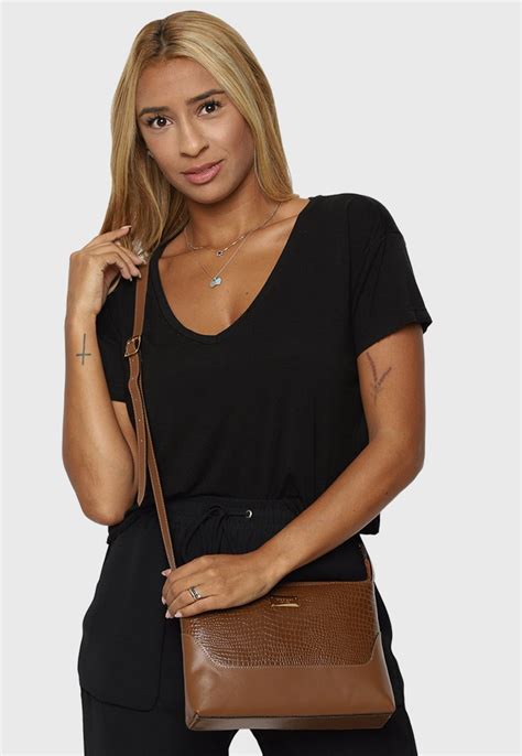 Bolsa Transversal Couro Mariart 2194mrt Havana Compre Agora Dafiti