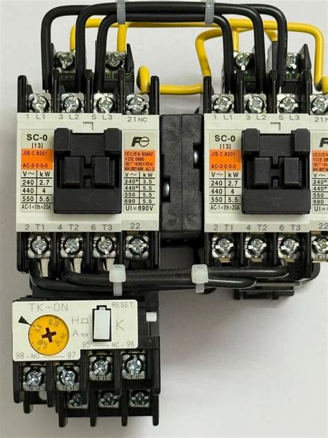 Din Rail Fuji Mccb And Fuji Magnetic Contactor 3 Pole At ₹ 2250piece