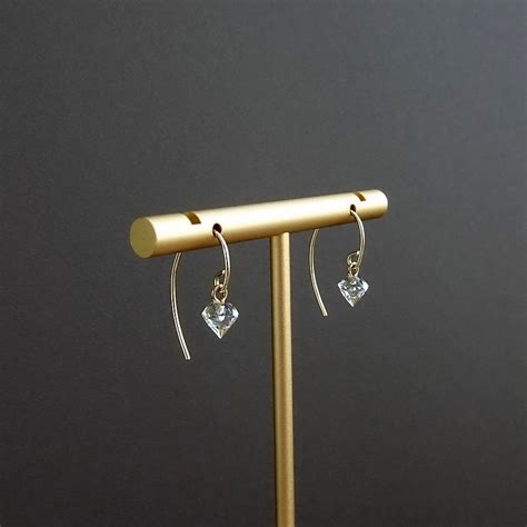 天然清透白水晶 嬌小鑽石形切割 14kgf 包金 法式耳勾耳環 6x6 Joyce Wu Handmade Jewelry｜耳環耳夾耳