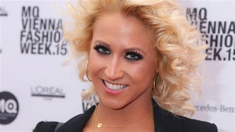 Kathrin Menzinger Promiflashde