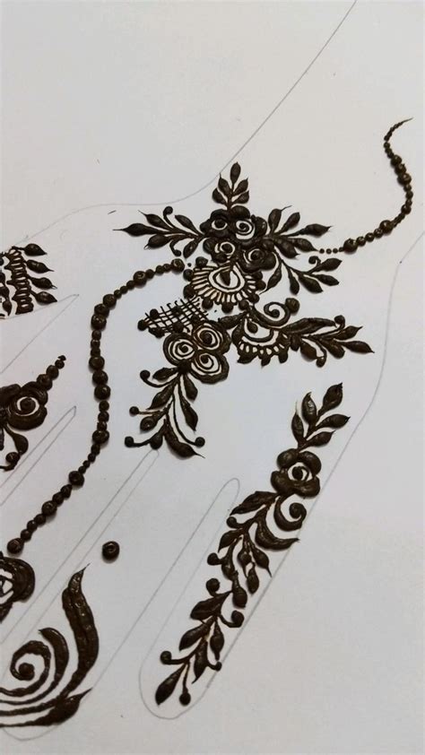 Simple Mehndi Design For Beginnersfab Faru Mehendi Artisthyderabad