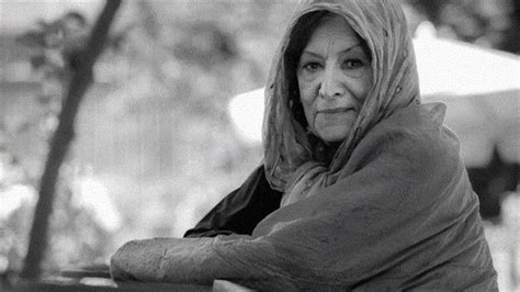 پری صابری درگذشت؛ بخشی از هنرنمایی‌های او در فیلم سینمایی خشت و آینه نماشا