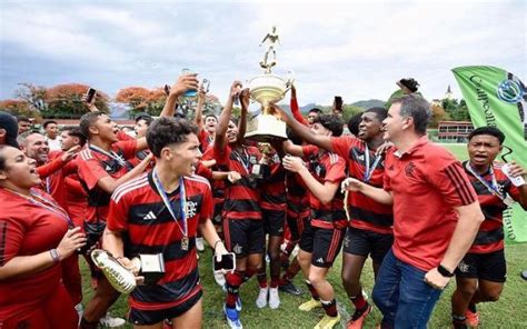 Flamengo vence Fluminense e conquista título da Copa Rio Sub 14
