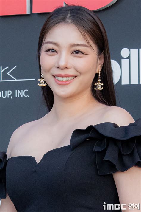 포토 에일리 아름다운 예비 신부