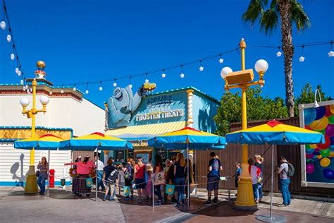 Adorable Snowman Frosted Treats Review Disney Tourist Blog