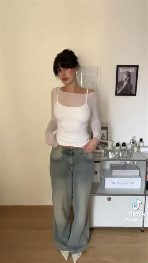 Pin De Adrianna Lafkas En Aesthetic Video Ropa Ropa Holgada Moda De Ropa