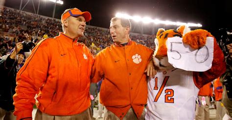 Chad Morris Set To Return To Clemson Shakin The Southland