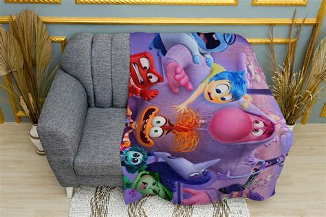 Плед «Думками навиворіт 2 Багато емоцій Inside Out 2 Many Emotions
