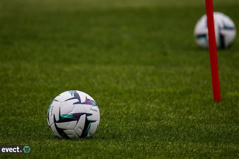 Mercato Un Espoir Français Passe Sous Le Nez De Lasse