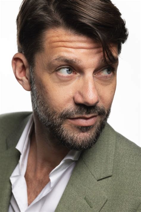 Roel E Model Jackie Lee