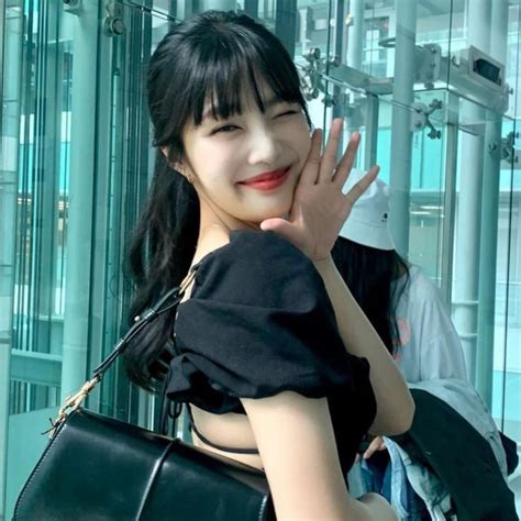 Joy Selca Icon Kpop Red Velvet Pfp Kpop Kpopicons Red Velvet Joy