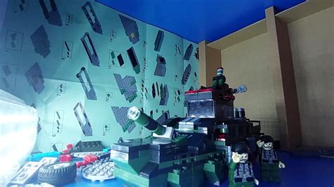 لگوی سری کشتی جنگی همراه دوتا سرباز