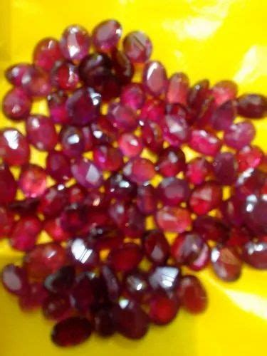 5 Ct Red Glass Filled Ruby Gemstone Size 12 Mm At Rs 400carat In