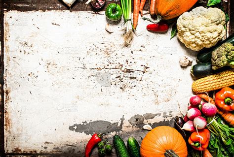 天然蔬菜和香草。