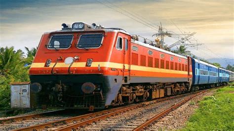 Double Scare On Paschim Express Coaches Break Away Twice In 60 Minutes Passengers Escape