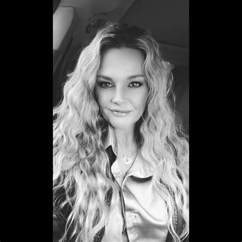 Danie Renee Renee Danie L • Threads Say More