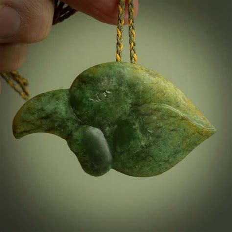 Hand Carved New Zealand Flower Jade Kokako Pendant Jade Bird Necklace