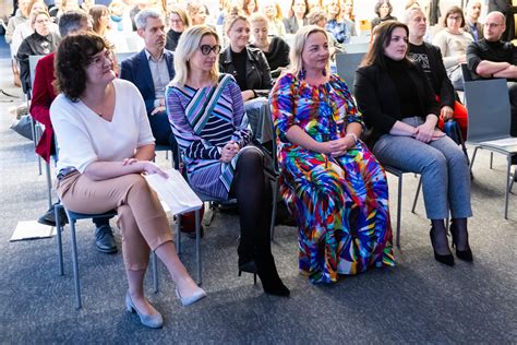 Słowa Kluczowe Ai W Edukacji Centrum Szyfrów Enigma