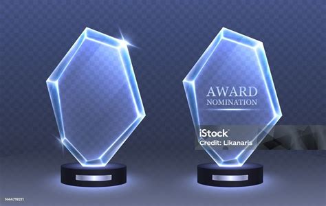 유리 트로피 수상 후보 수상자 실버 플레이트와 현실적인 크리스탈 상 상에 대한 스톡 벡터 아트 및 기타 이미지 상 투명 아크릴 유리 3차원 형태 Istock