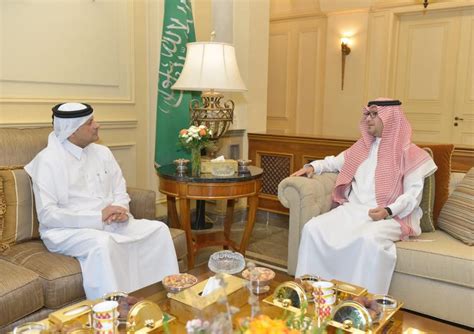بخاري يستعرض مع نظيره القطري التطورات اللبنانية