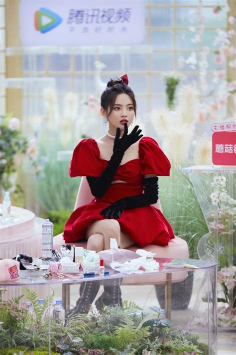 《beauty小姐》收官杨超越yamy搞笑互怼 走心回忆“火少”tom资讯