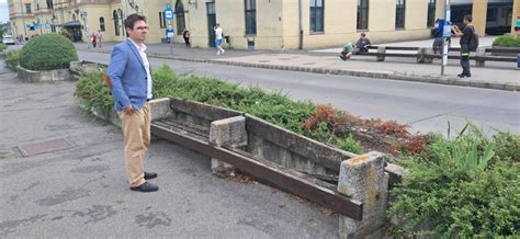 Barkóczi Csaba Szégyenteljes Látvány Fogadja A Pécsre érkezőket