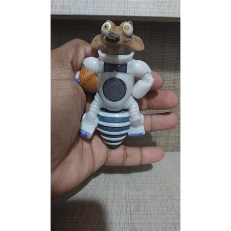 Brinquedo Boneco Esquilo Scrat Astronauta Era Do Gelo Big Bang Mc Donald S 2016 Shopee Brasil
