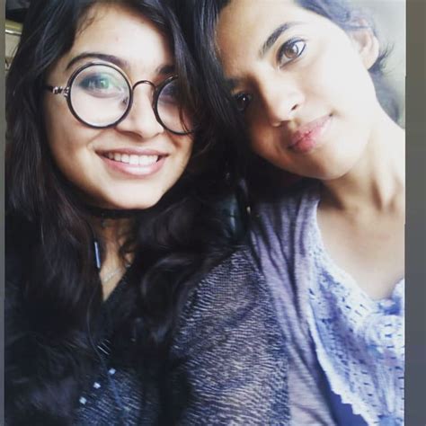 Cute and petite nepali babe : r/BrownHotties
