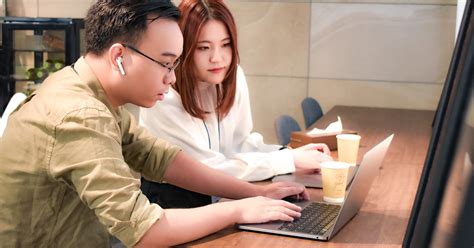 事業部メンバーをサポートする縁の下の力持ち！経理、総務ポジションを募集！ 株式会社モアアジアの事務の採用 Wantedly