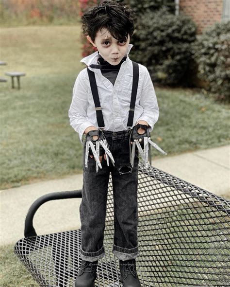 Transforming A Five Year Old Into Edward Scissorhands A Diy Costume