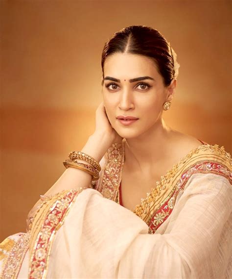 Kriti Sanon Graces The Adipurush Trailer Launch In A Captivating Gold