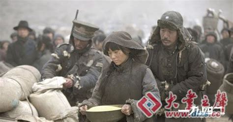 1942栓柱扮演者 42少东家扮演者 42栓柱 大山谷图库
