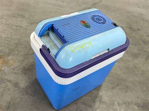 Powered Cooler Yac Auctions Powered Cooler Yac Auctions
