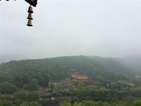 2024如果遇到阴雨天气视线影响比较大感觉云里雾里西湖呈现一派仙境的景象高处不胜寒 雷峰塔 评论 去哪儿攻略