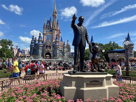 Un Visitante Del Parque Demanda A Disney Por Lesiones Graves Causadas