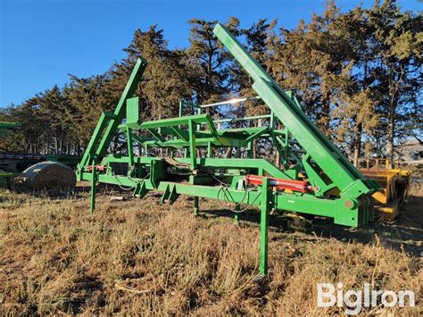 custom built 16r36 center fill planter toolbar agriculture bigiron