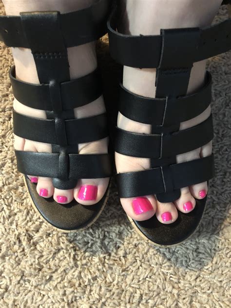 Just For Fun 🫦🩴👠🦶🏻 Fun With Feet