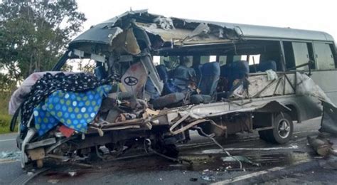 Grave Acidente Envolvendo Micro ônibus E Bitrem Deixa 4 Mortos Na Br 365