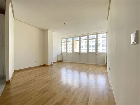 Plano De Casa Con Buena DistribuciÃ³n De M Con Flooring Hardwood floors Hardwood