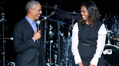 Barack Obama To Appear On Michelle Obamas Podcast Debut Chicago News
