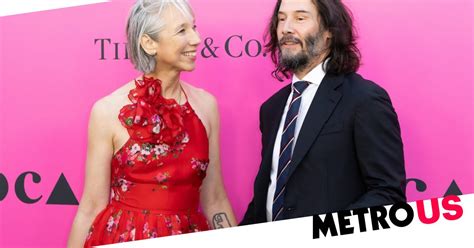 Keanu Reeves Shares Kiss With Girlfriend Alexandra Grant On Rare Red