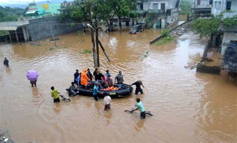 Flood Alert In East Godavari District Of Andhra Pradesh India News