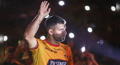 Resumen Y Video Con El Kun Agüero Barcelona Sc Derrotó 1 0 A