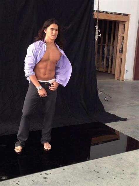 BOO STEWART HALF SHIRTLESS LOKK THIS BODY Beautiful Men Faces