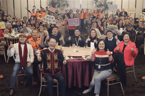 志工榮耀時刻 新北市原民局表揚志工 讓愛發光 屏東時報電子報