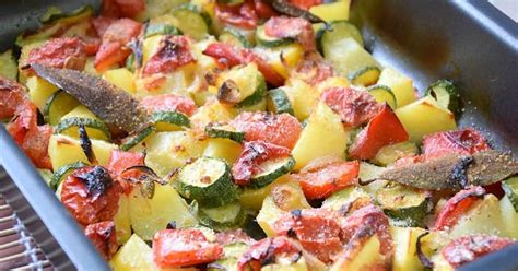 Savoureuse Recette De Pommes De Terre Au Four à La Courgette Et Aux