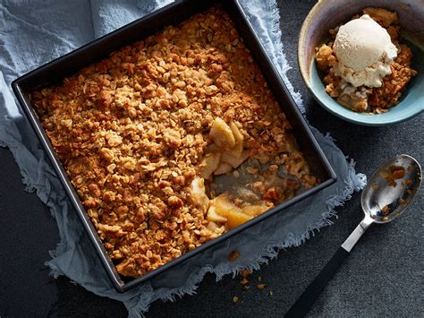 Classic Apple Crisp With Oats Recipe Chatelaine